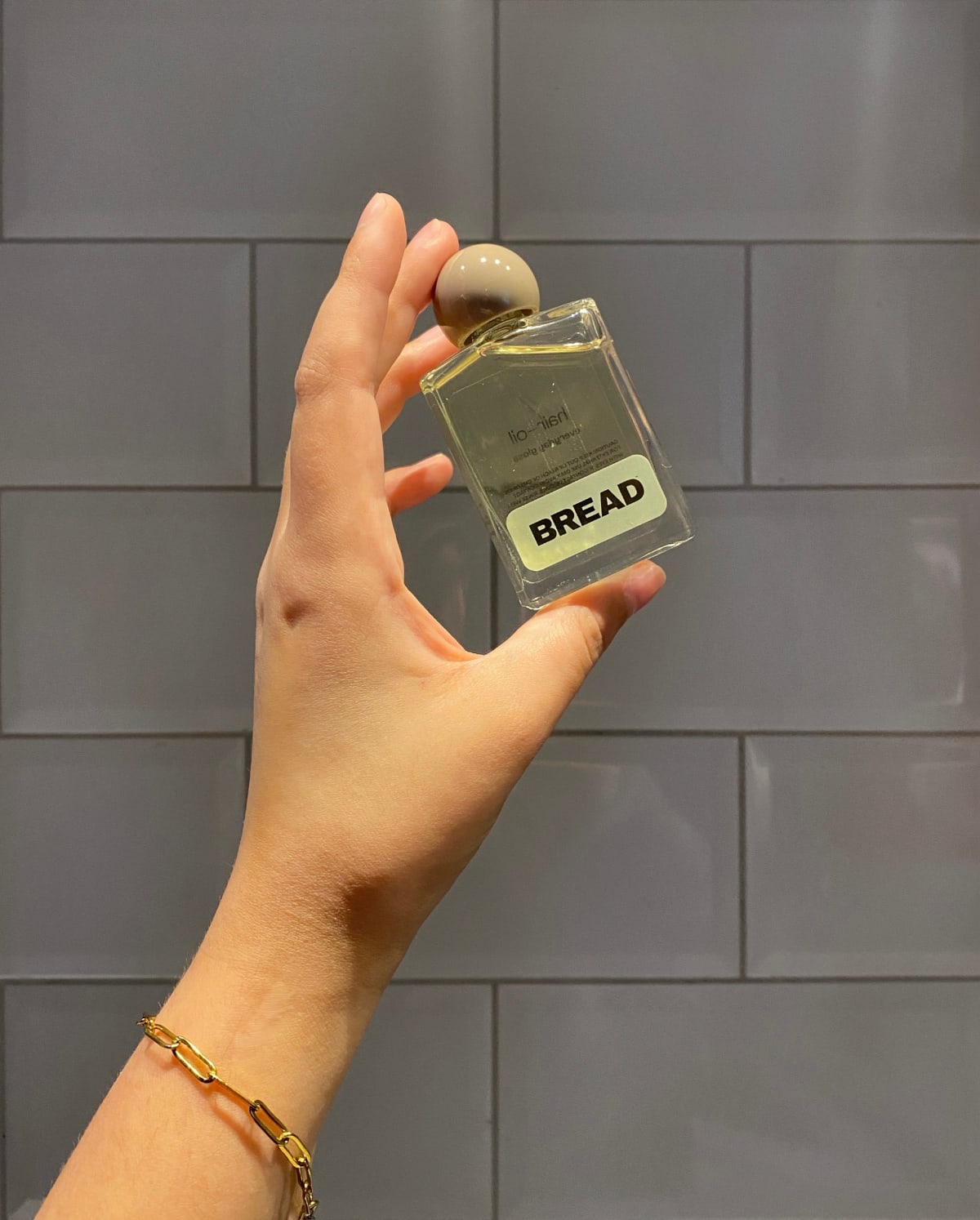 Hair Oil | Bread | Fine hair oil - We Are Eves: honest cosmetic reviews.